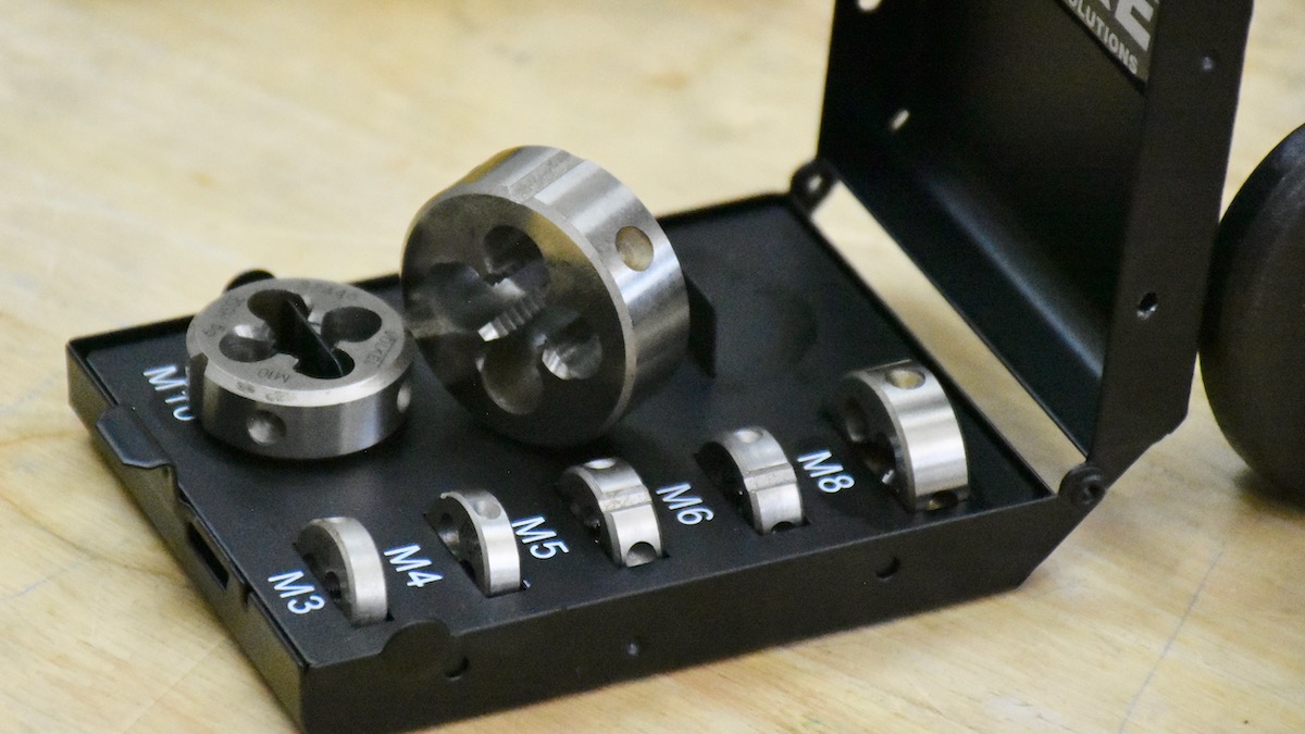 Bộ bàn ren 7 chi tiết từ M3 đến M12, sản xuất tại Đức